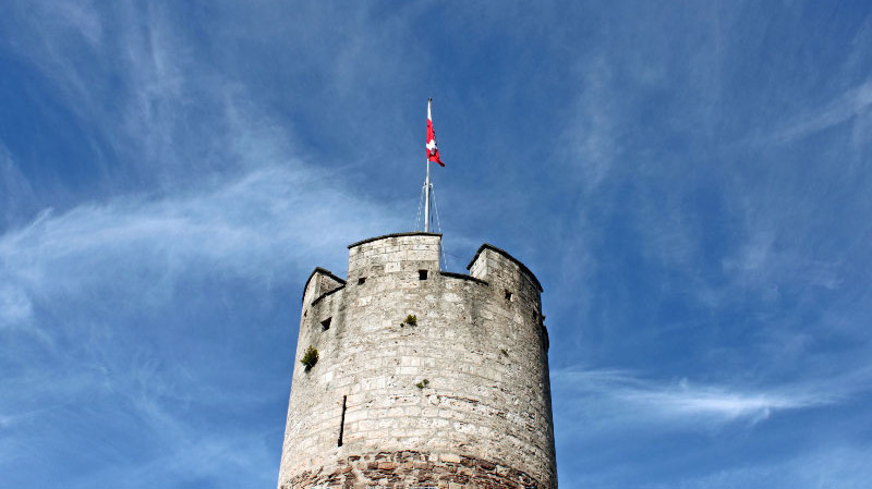 Top Châteaux (Castles & Fortresses) to Visit on Lake Geneva