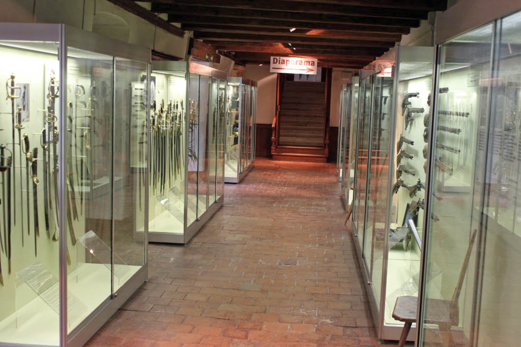 Visit Château de Grandson Castle on Lake Neuchatel - Lake Geneva ...