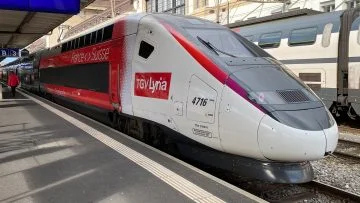 Fast TGV Lyria High-Speed Trains from Paris to Geneva and Lausanne ...