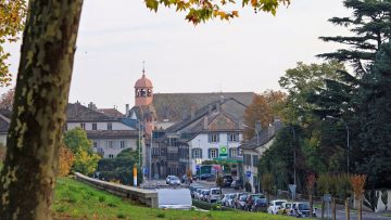 Chateau and Top Sights to See in Coppet near Geneva - Lake Geneva ...