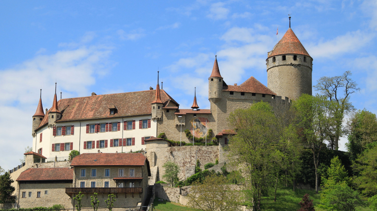 Photos of Lucens near Lausanne - Lake Geneva Switzerland