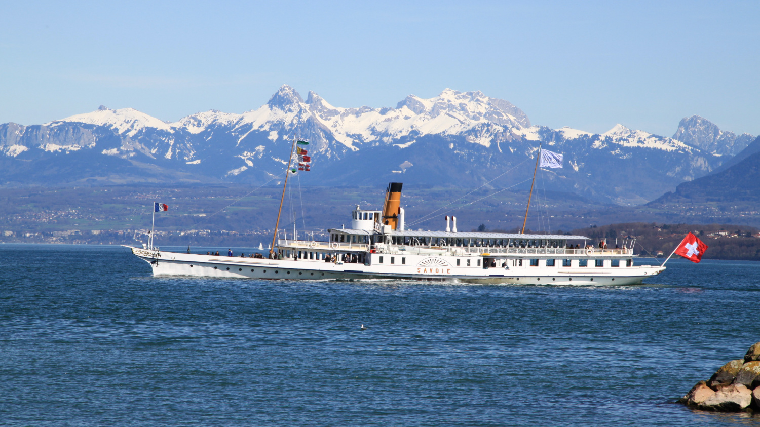 2022 Lake Geneva Boats: Spring Pleasure Cruises on Lac Léman